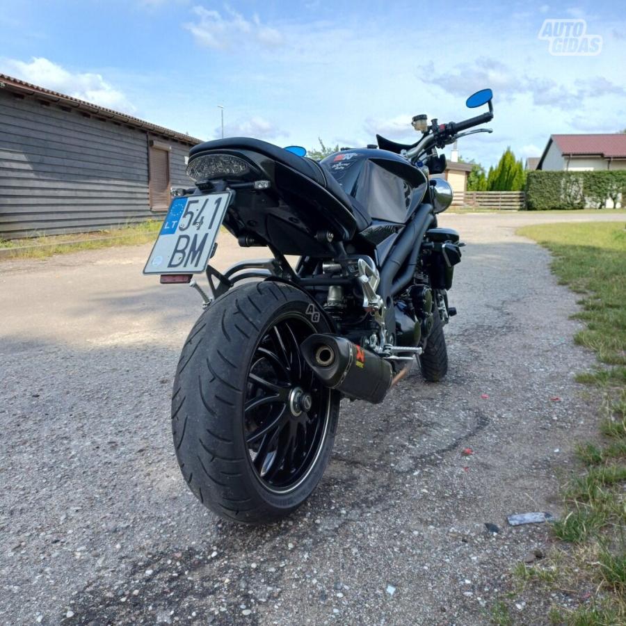 Melns Triumph Speed Triple 2010 Klaipėda, ar dzinēja tilpumu 1.05 L un nobraukumu 52 tūkst. km par 3800 €, foto 10 vietnē AUTOMOTO.COM.LV