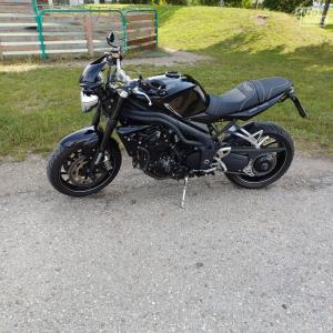 Melns Triumph Speed Triple 2010 Klaipėda, ar dzinēja tilpumu 1.05 L un nobraukumu 52 tūkst. km par 3800 €, foto 14 vietnē AUTOMOTO.COM.LV