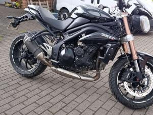 Black Triumph Speed Triple 2012 in Vievis, with an engine capacity of 1.05 L and mileage of 48 thousand km for 4300 €, photo 9 on AUTOMOTO.COM.LV