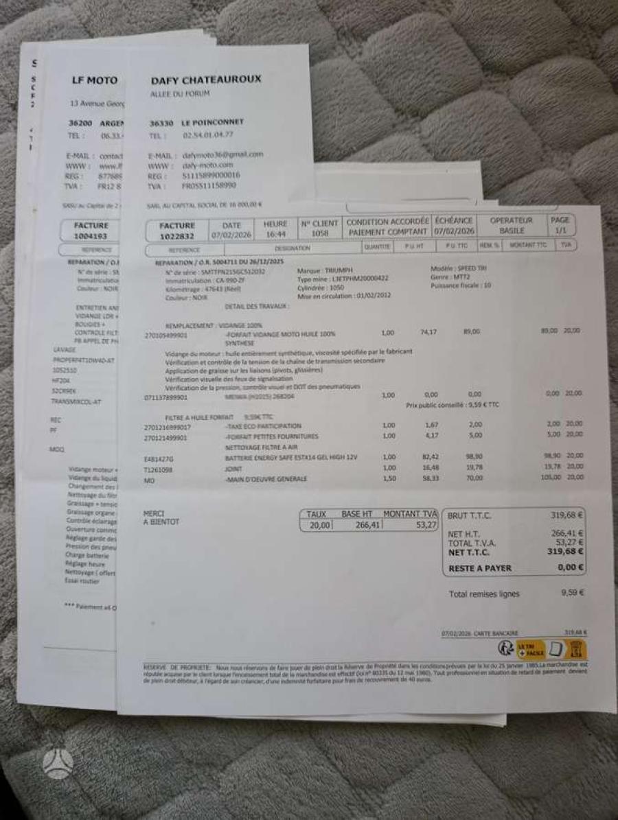 Black Triumph Speed Triple 2012 in Vievis, with an engine capacity of 1.05 L and mileage of 48 thousand km for 4300 €, photo 15 on AUTOMOTO.COM.LV