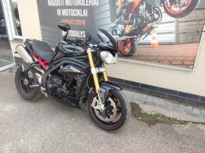 Melns Triumph Speed Triple 2012 Panevēža, ar dzinēja tilpumu 1.05 L un nobraukumu 63 tūkst. km par 4200 €, foto  vietnē AUTOMOTO.COM.LV
