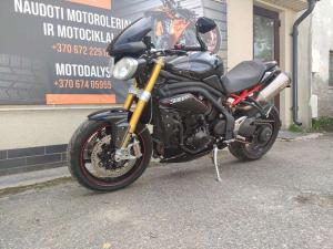 Melns Triumph Speed Triple 2012 Panevēža, ar dzinēja tilpumu 1.05 L un nobraukumu 63 tūkst. km par 4200 €, foto 3 vietnē AUTOMOTO.COM.LV