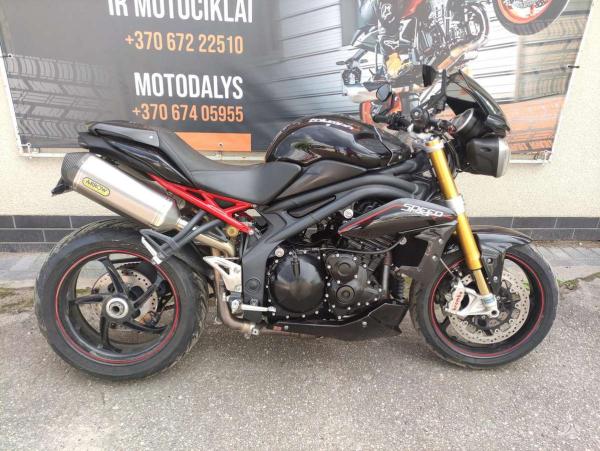 Черный Триумф Speed Triple 2012 в Паневежис, объемом двигателя 1.05 л и пробегом 63 тыс. км за 4200 €, фото 4 на AUTOMOTO.COM.LV