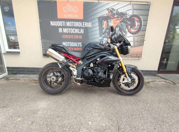 Черный Триумф Speed Triple 2012 в Паневежис, объемом двигателя 1.05 л и пробегом 63 тыс. км за 4200 €, фото 6 на AUTOMOTO.COM.LV