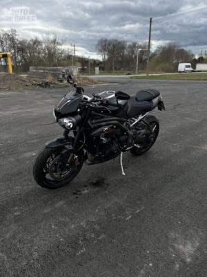 Black Triumph Speed Triple 2018 in Kaunas, with an engine capacity of 1.05 L and mileage of 30 thousand km for 6500 €, photo 13 on AUTOMOTO.COM.LV
