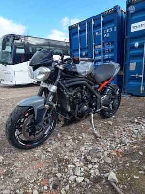 Grey Triumph Speed Triple 2013 in Kaunas, with an engine capacity of 1.05 L and mileage of 44 thousand km for 3800 €, photo 5 on AUTOMOTO.COM.LV