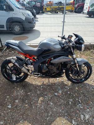Grey Triumph Speed Triple 2013 in Kaunas, with an engine capacity of 1.05 L and mileage of 44 thousand km for 3800 €, photo 11 on AUTOMOTO.COM.LV