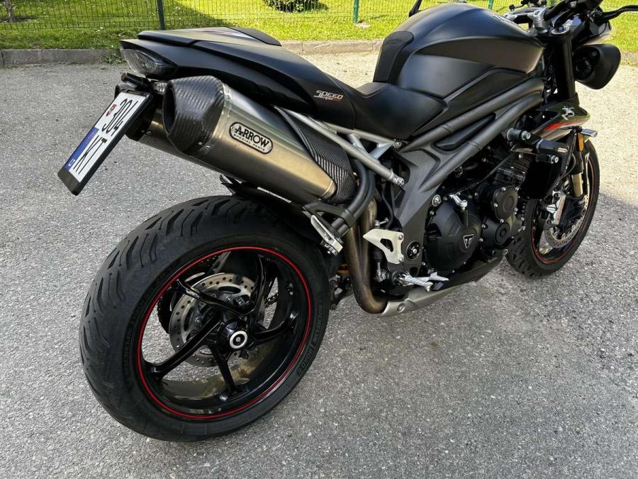 Grey Triumph Speed Triple 2019 in Vilnius, with an engine capacity of 1.05 L and mileage of 18 thousand km for 6999 €, photo 12 on AUTOMOTO.COM.LV