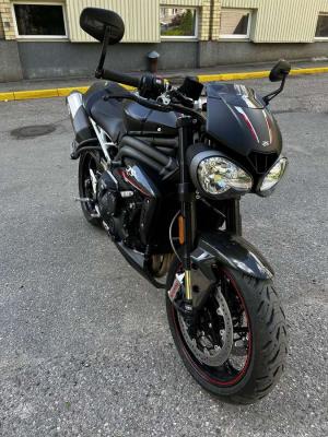 Grey Triumph Speed Triple 2019 in Vilnius, with an engine capacity of 1.05 L and mileage of 18 thousand km for 6999 €, photo 13 on AUTOMOTO.COM.LV