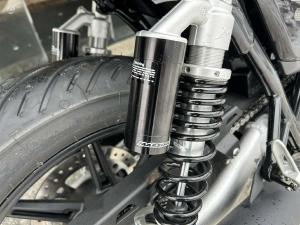 Серый Триумф Speed Triple 2025 в Вильнюс, объемом двигателя 0.90 л и пробегом 0 тыс. км за 10890 €, фото 9 на AUTOMOTO.COM.LV