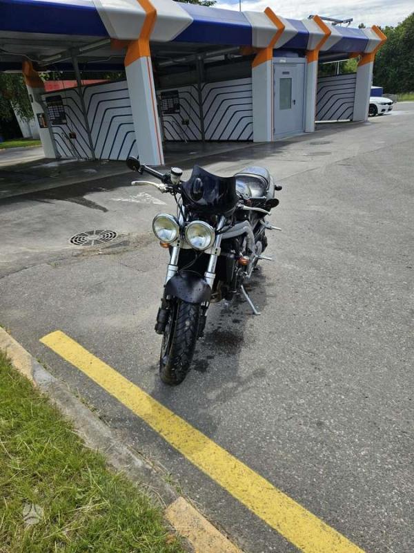 Triumph Speed Triple 1998 in Trakai, with an engine capacity of 1.00 L and mileage of 50 thousand km for 950 €, photo 5 on AUTOMOTO.COM.LV