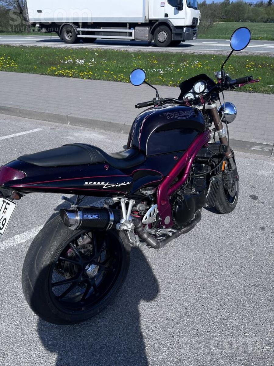 Triumph Speed Triple 1999 in Liepaja, with an engine capacity of 0.96 L and mileage of 0 thousand km for 3200 €, photo 1 on AUTOMOTO.COM.LV