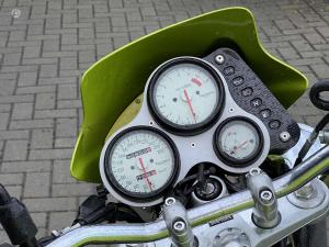 Triumph Speed Triple 2000 in Vilnius, with an engine capacity of 0.96 L and mileage of 31 thousand km for 2300 €, photo 6 on AUTOMOTO.COM.LV