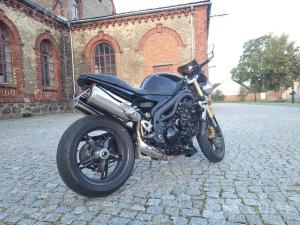 Триумф Speed Triple 2008 в Вентспилс, объемом двигателя 1.05 л и пробегом 0 тыс. км за 4100 €, фото 3 на AUTOMOTO.COM.LV