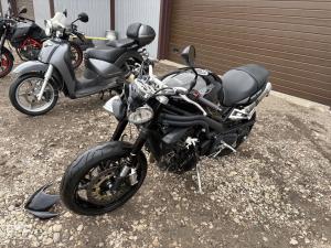 Triumph Speed Triple 2009 in Kelme, with an engine capacity of 1.05 L and mileage of 4 thousand km for 1630 €, photo 8 on AUTOMOTO.COM.LV