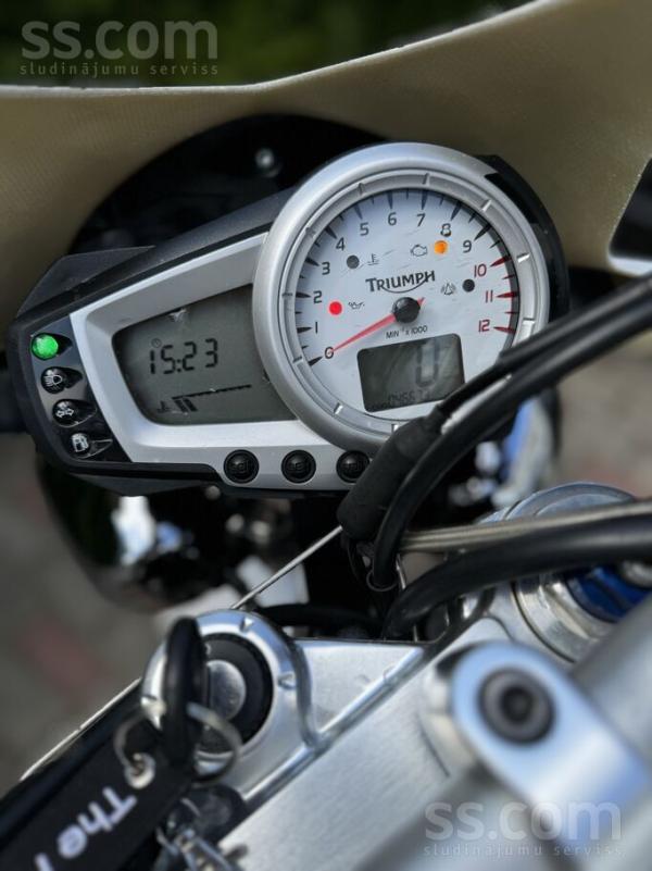 Triumph Speed Triple 2010 Rīga, ar dzinēja tilpumu 1.05 L un nobraukumu 0 tūkst. km par 3300 €, foto 7 vietnē AUTOMOTO.COM.LV