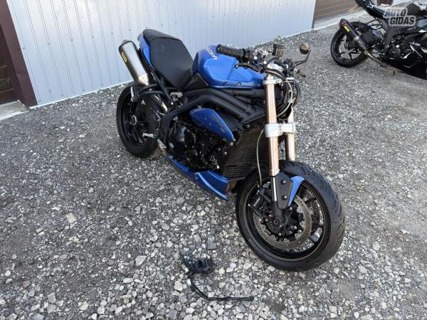 Triumph Speed Triple 2013 Kelmė, ar dzinēja tilpumu 1.05 L un nobraukumu 0 tūkst. km par 1830 €, foto 1 vietnē AUTOMOTO.COM.LV