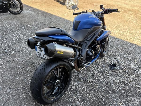 Triumph Speed Triple 2013 Kelmė, ar dzinēja tilpumu 1.05 L un nobraukumu 0 tūkst. km par 1830 €, foto 4 vietnē AUTOMOTO.COM.LV