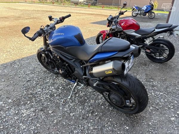 Triumph Speed Triple 2013 Kelmė, ar dzinēja tilpumu 1.05 L un nobraukumu 0 tūkst. km par 1830 €, foto 5 vietnē AUTOMOTO.COM.LV