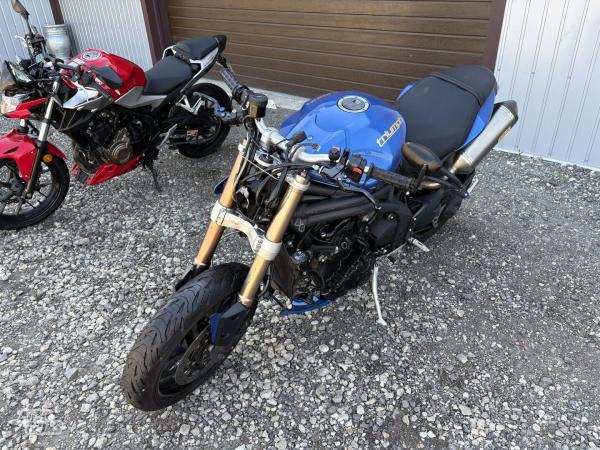 Triumph Speed Triple 2013 Kelmė, ar dzinēja tilpumu 1.05 L un nobraukumu 0 tūkst. km par 1830 €, foto 7 vietnē AUTOMOTO.COM.LV