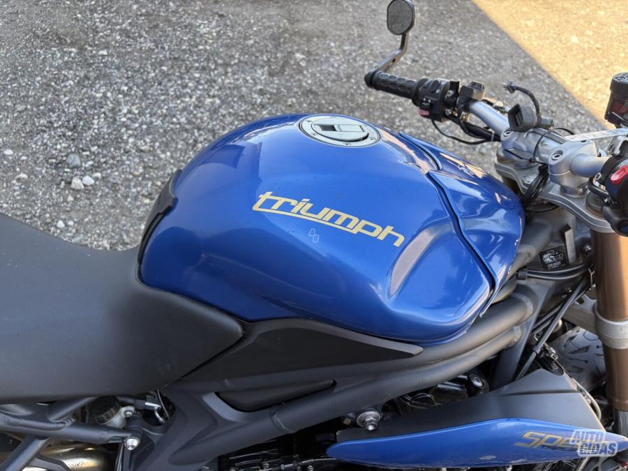 Triumph Speed Triple 2013 in Kelme, with an engine capacity of 1.05 L and mileage of 0 thousand km for 1830 €, photo 20 on AUTOMOTO.COM.LV