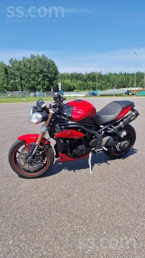 Triumph Speed Triple 2013 in Riga, with an engine capacity of 1.05 L and mileage of 0 thousand km for 5100 €, photo 3 on AUTOMOTO.COM.LV