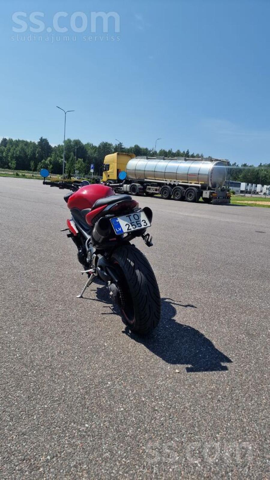 Triumph Speed Triple 2013 in Riga, with an engine capacity of 1.05 L and mileage of 0 thousand km for 5100 €, photo 4 on AUTOMOTO.COM.LV