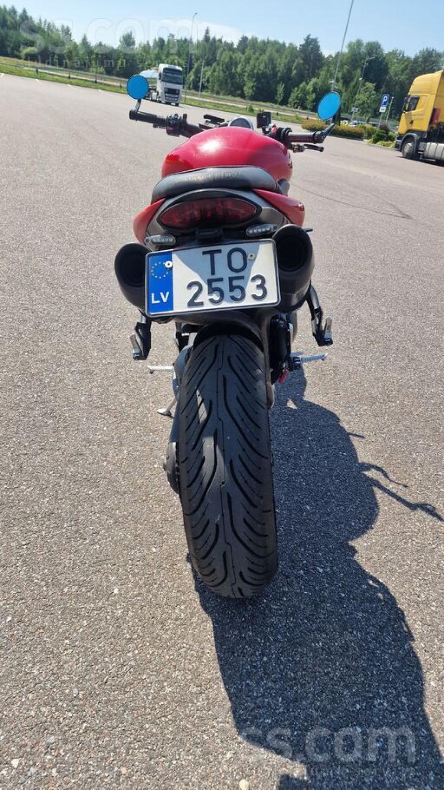 Triumph Speed Triple 2013 in Riga, with an engine capacity of 1.05 L and mileage of 0 thousand km for 5100 €, photo 5 on AUTOMOTO.COM.LV