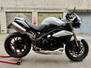 Triumph Speed Triple 2014 Rīga, ar dzinēja tilpumu 1.05 L un nobraukumu 0 tūkst. km par 4600 €, foto  vietnē AUTOMOTO.COM.LV