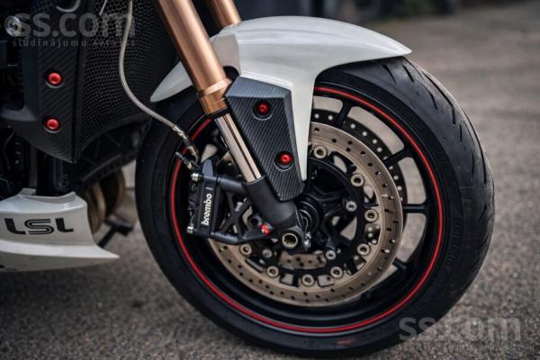 Triumph Speed Triple 2014 Rīga, ar dzinēja tilpumu 1.05 L un nobraukumu 0 tūkst. km par 4600 €, foto 6 vietnē AUTOMOTO.COM.LV