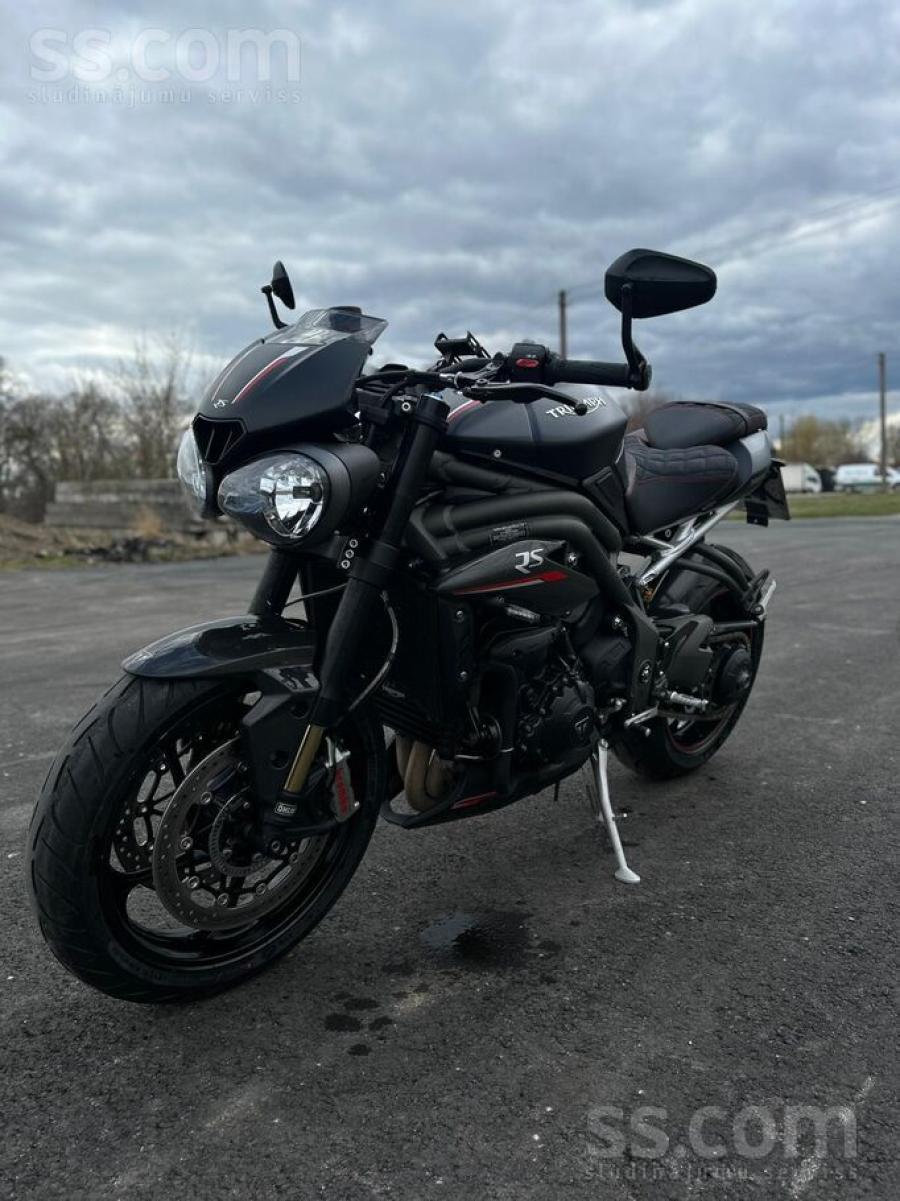 Триумф Speed Triple 2018 в Рига, объемом двигателя 1.05 л и пробегом 0 тыс. км за 6750 €, фото 1 на AUTOMOTO.COM.LV