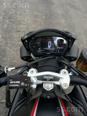 Триумф Speed Triple 2018 в Рига, объемом двигателя 1.05 л и пробегом 0 тыс. км за 6750 €, фото 7 на AUTOMOTO.COM.LV