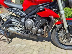 Красный Триумф Speed Triple 2018 в Шяуляй, объемом двигателя 0.66 л и пробегом 17 тыс. км за 4900 €, фото 6 на AUTOMOTO.COM.LV