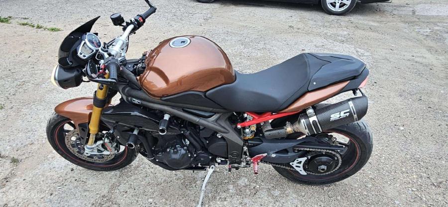 Yellow Triumph Speed Triple 2018 in Kaunas, with an engine capacity of 1.05 L and mileage of 60 thousand km for 3350 €, photo 3 on AUTOMOTO.COM.LV