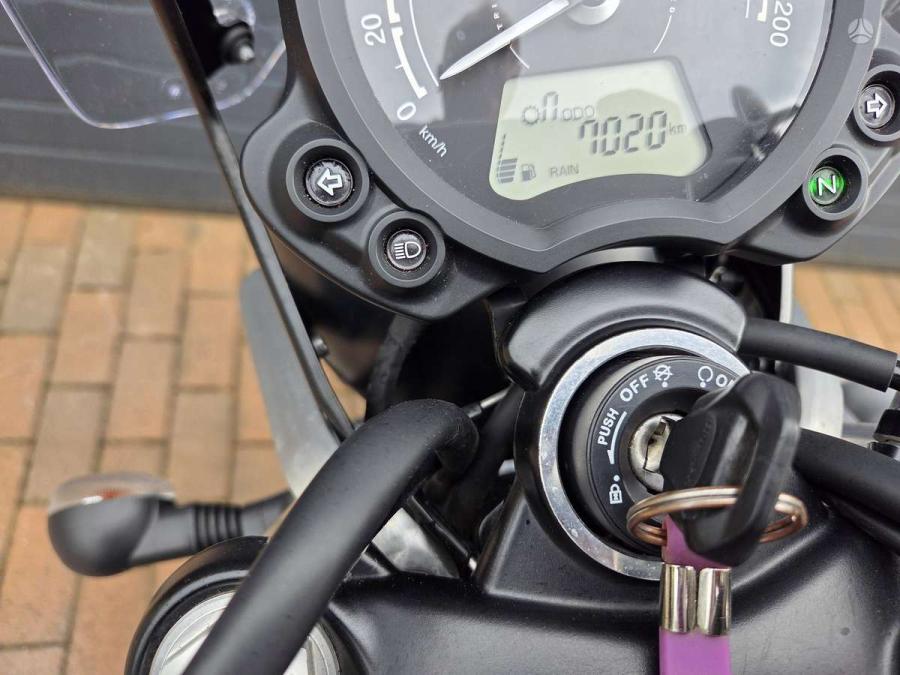 Черный Триумф Speed Twin 2023 в Вильнюс, объемом двигателя 0.90 л и пробегом 7 тыс. км за 8450 €, фото 14 на AUTOMOTO.COM.LV