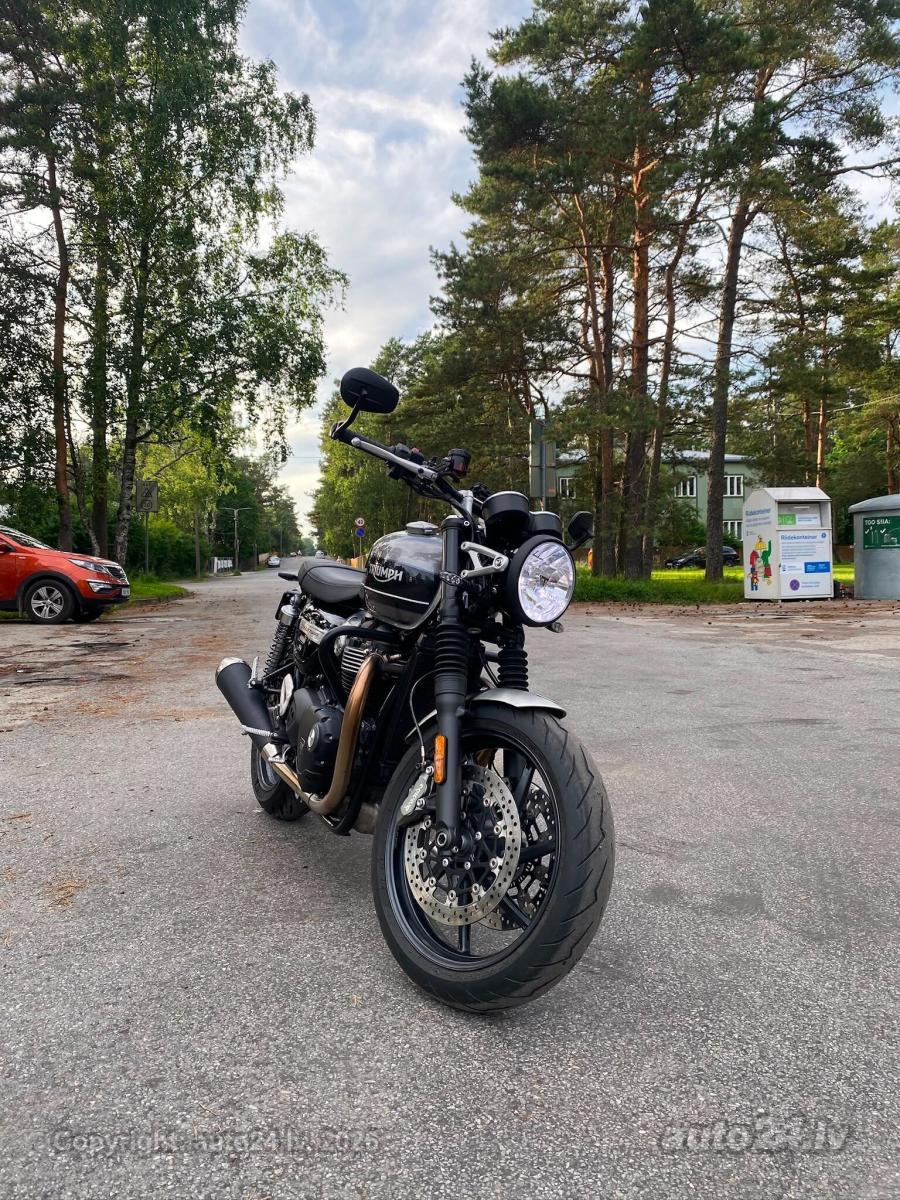 Grey Triumph Speed Twin 2019 in Tallinn, with an engine capacity of 1.20 L and mileage of 13 thousand km for 10600 €, photo 1 on AUTOMOTO.COM.LV