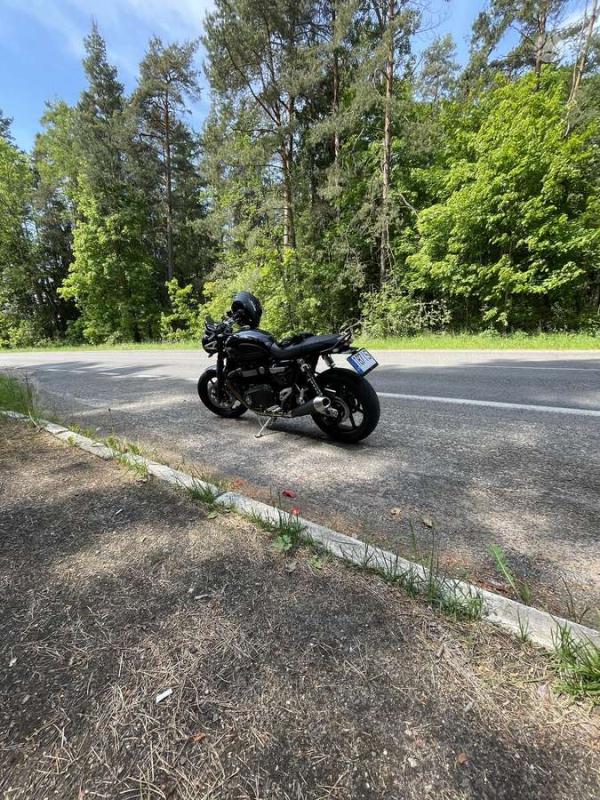 Триумф Speed Twin 2020 в Швенчёнис, объемом двигателя 1.20 л и пробегом 12 тыс. км за 7000 €, фото 2 на AUTOMOTO.COM.LV