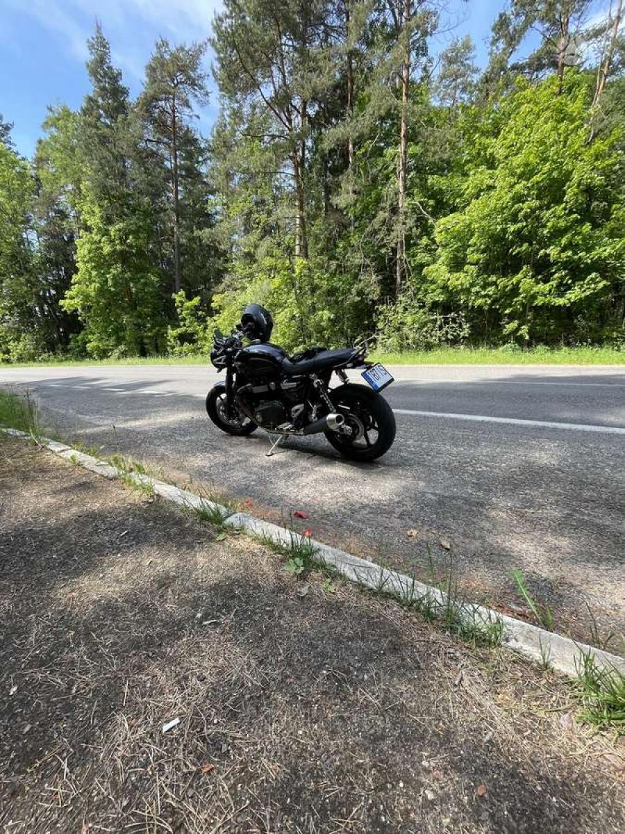Триумф Speed Twin 2020 в Швенчёнис, объемом двигателя 1.20 л и пробегом 12 тыс. км за 7000 €, фото 3 на AUTOMOTO.COM.LV