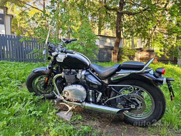 Black Triumph Speedmaster 2019 in Tallinn, with an engine capacity of 1.20 L and mileage of 18 thousand km for 10400 €, photo 1 on AUTOMOTO.COM.LV