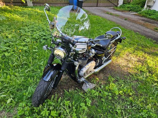 Black Triumph Speedmaster 2019 in Tallinn, with an engine capacity of 1.20 L and mileage of 18 thousand km for 10400 €, photo 4 on AUTOMOTO.COM.LV
