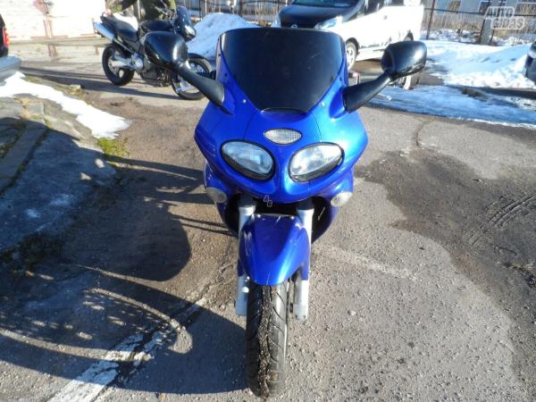 Zils Triumph Sprint 2002 Klaipėda, ar dzinēja tilpumu 0.96 L un nobraukumu 67 tūkst. km par 2650 €, foto 2 vietnē AUTOMOTO.COM.LV