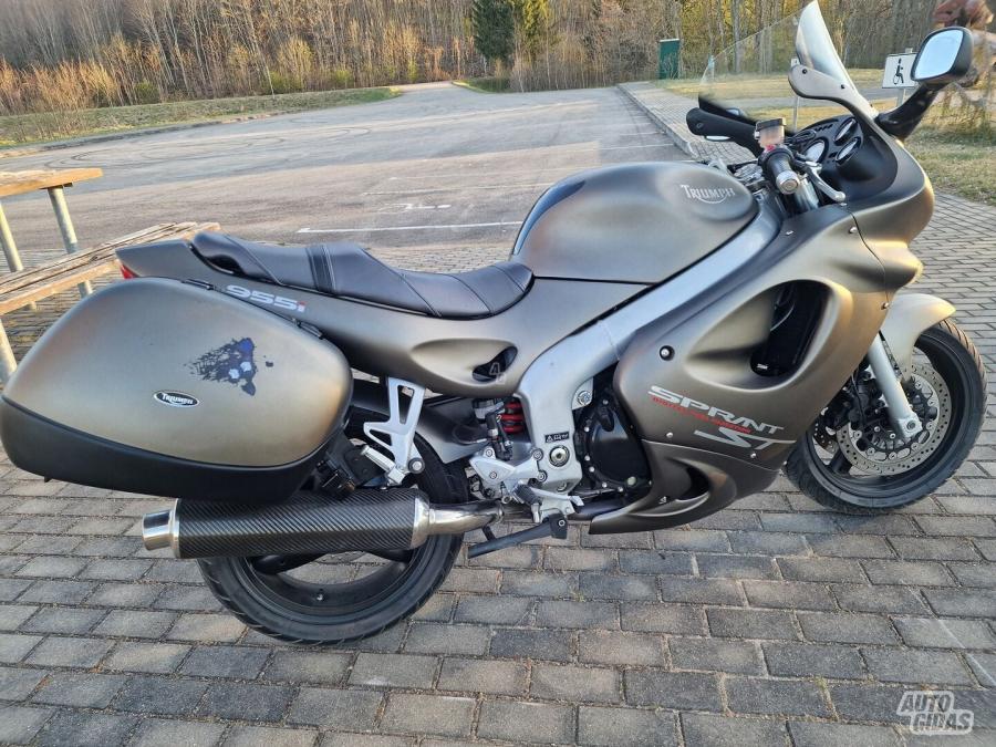 Zaļš Triumph Sprint 2000 Viļņa, ar dzinēja tilpumu 0.96 L un nobraukumu 44 tūkst. km par 1499 €, foto 5 vietnē AUTOMOTO.COM.LV