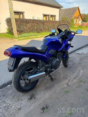 Triumph Sprint 1999 in Kraslava, with an engine capacity of 0.89 L and mileage of 0 thousand km for 450 €, photo 5 on AUTOMOTO.COM.LV
