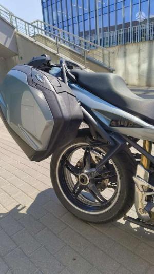 Triumph Sprint 2008 in Vilnius, with an engine capacity of 1.05 L and mileage of 75 thousand km for 1790 €, photo 7 on AUTOMOTO.COM.LV