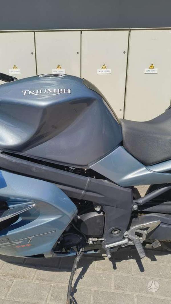 Triumph Sprint 2008 in Vilnius, with an engine capacity of 1.05 L and mileage of 75 thousand km for 1790 €, photo 7 on AUTOMOTO.COM.LV