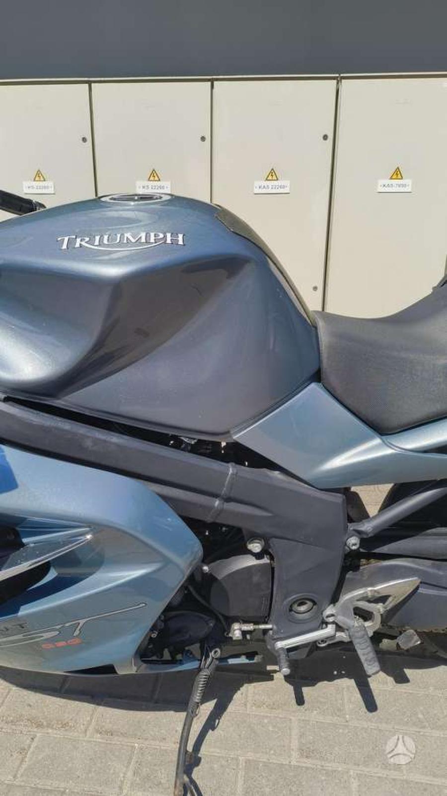 Triumph Sprint 2008 in Vilnius, with an engine capacity of 1.05 L and mileage of 75 thousand km for 1790 €, photo 8 on AUTOMOTO.COM.LV