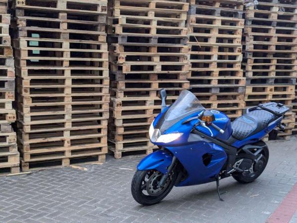 Triumph Sprint 2015 in Kaunas, with an engine capacity of 1.05 L and mileage of 34 thousand km for 3200 €, photo 1 on AUTOMOTO.COM.LV