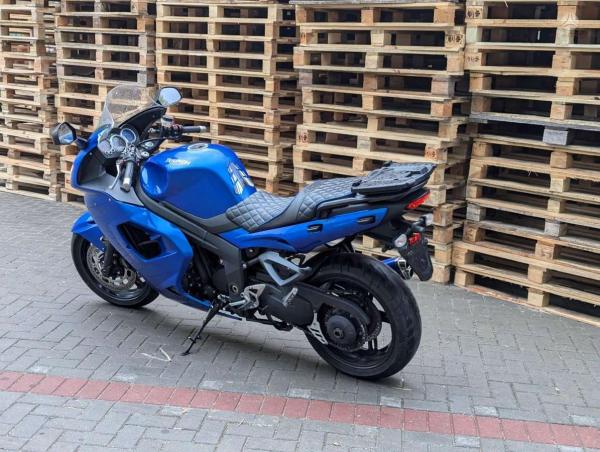 Triumph Sprint 2015 in Kaunas, with an engine capacity of 1.05 L and mileage of 34 thousand km for 3200 €, photo 4 on AUTOMOTO.COM.LV