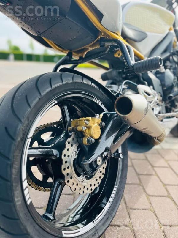 Триумф Street Triple 2007 в Вентспилс, объемом двигателя 0.68 л и пробегом 0 тыс. км за 2700 €, фото 8 на AUTOMOTO.COM.LV