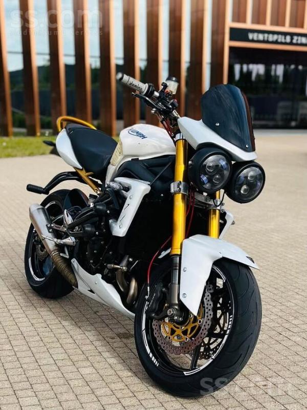 Triumph Street Triple 2007 Ventspils, ar dzinēja tilpumu 0.68 L un nobraukumu 0 tūkst. km par 2700 €, foto 4 vietnē AUTOMOTO.COM.LV